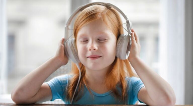 Butuh Ketenangan? Coba Ide Playlist Ini untuk Pikiran yang Sedang Kacau